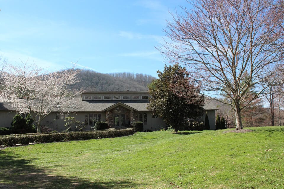 Photo Video Tour | Asheville, NC | Red Oak Recovery