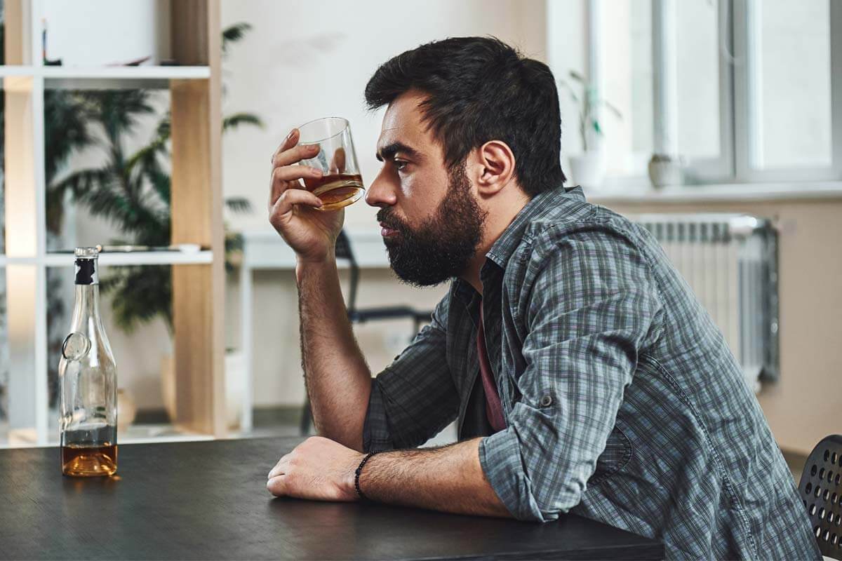 Alcoholism In Men | Alcohol Addiction Treatment | Men's Rehab NC